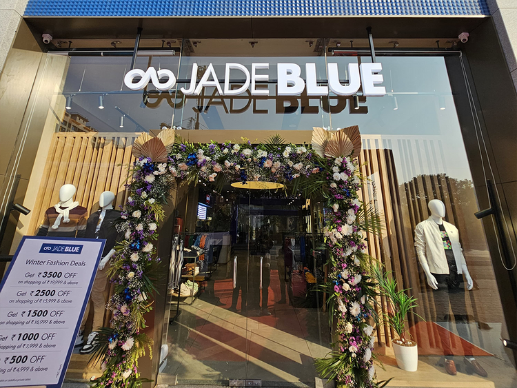 JadeBlue's 3rd Grand Store Launch in Vesu, Surat At VIP Road