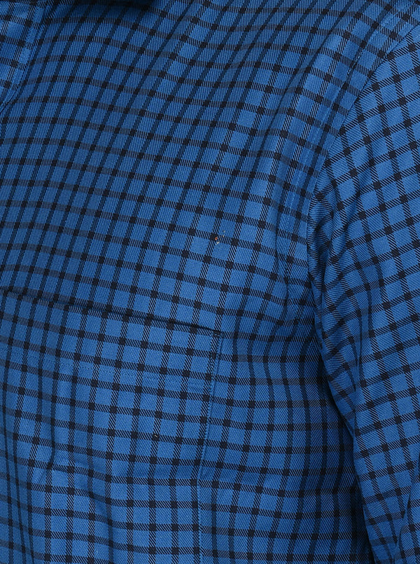 JadeBlue Blue Checked Regular Fit Formal Shirt